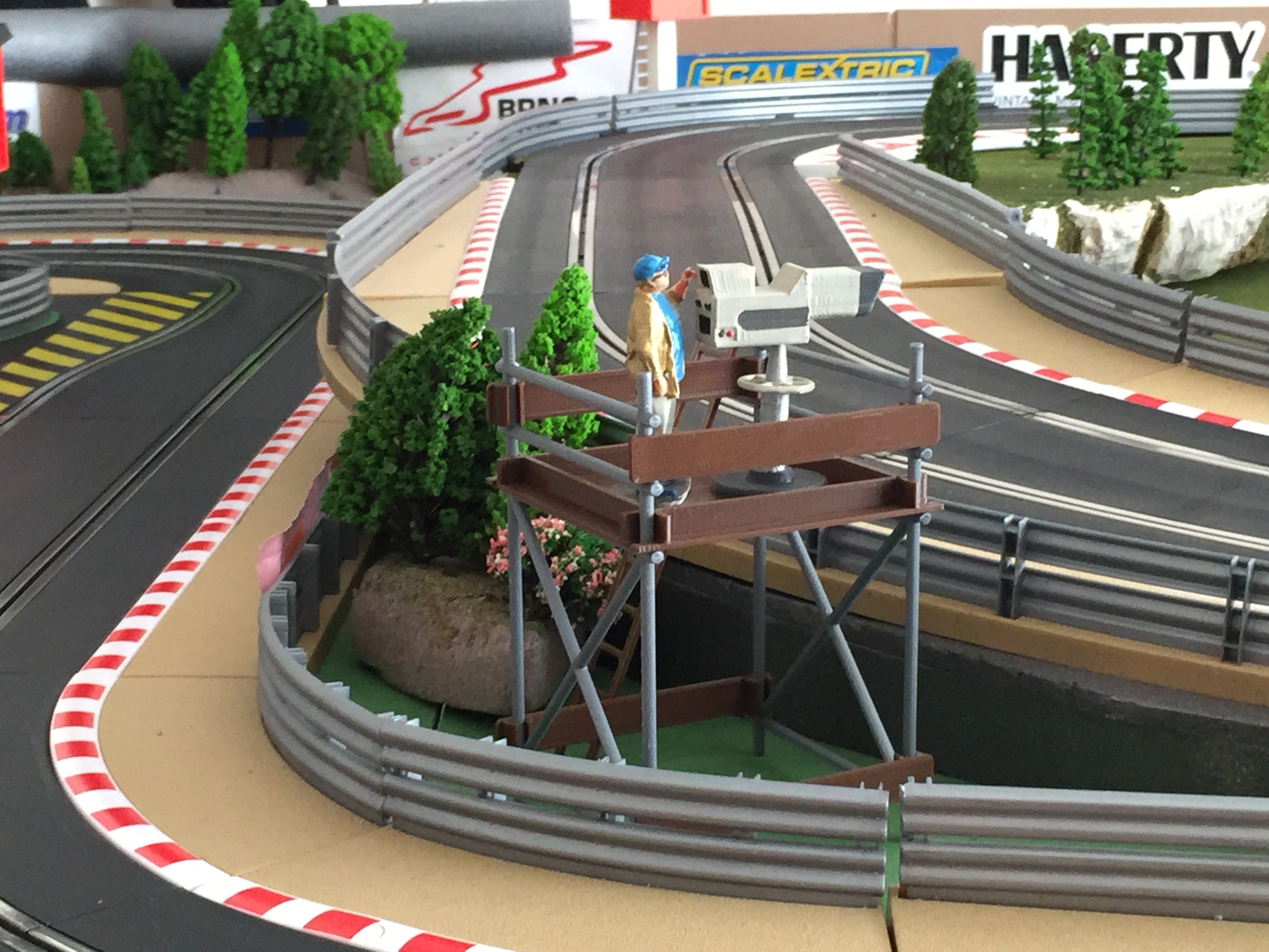 TV Tower Kit 1/32 Scale – Slot Car Scenics
